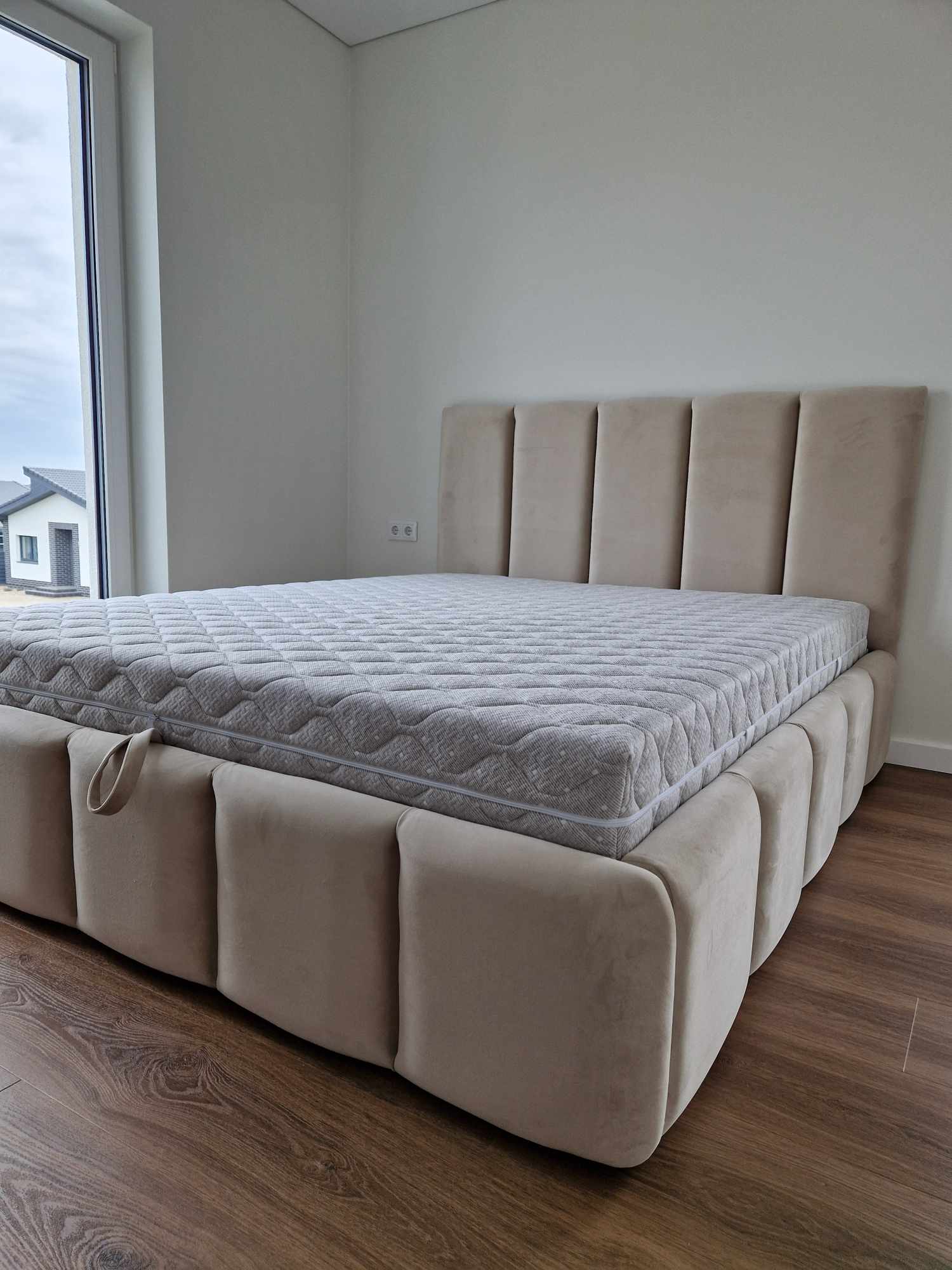 Bed frame CHANNEL with storage – FFurniture.ie