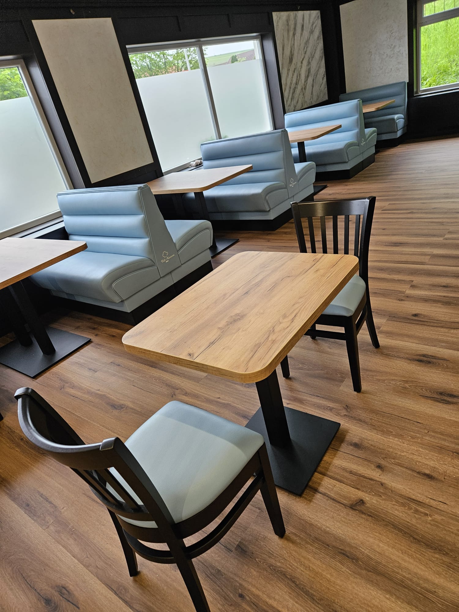 Bespoke American Style Banquette Booth Seating – FFurniture.ie