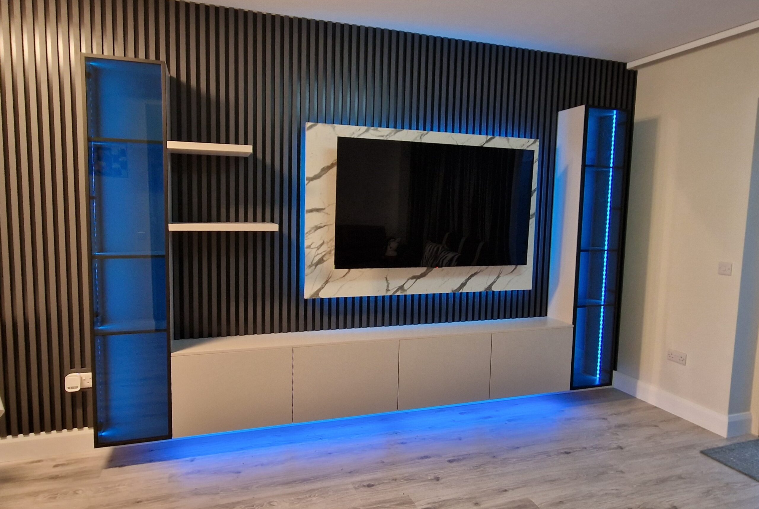 Modern Feature Wall Black Emerald – FFurniture.ie