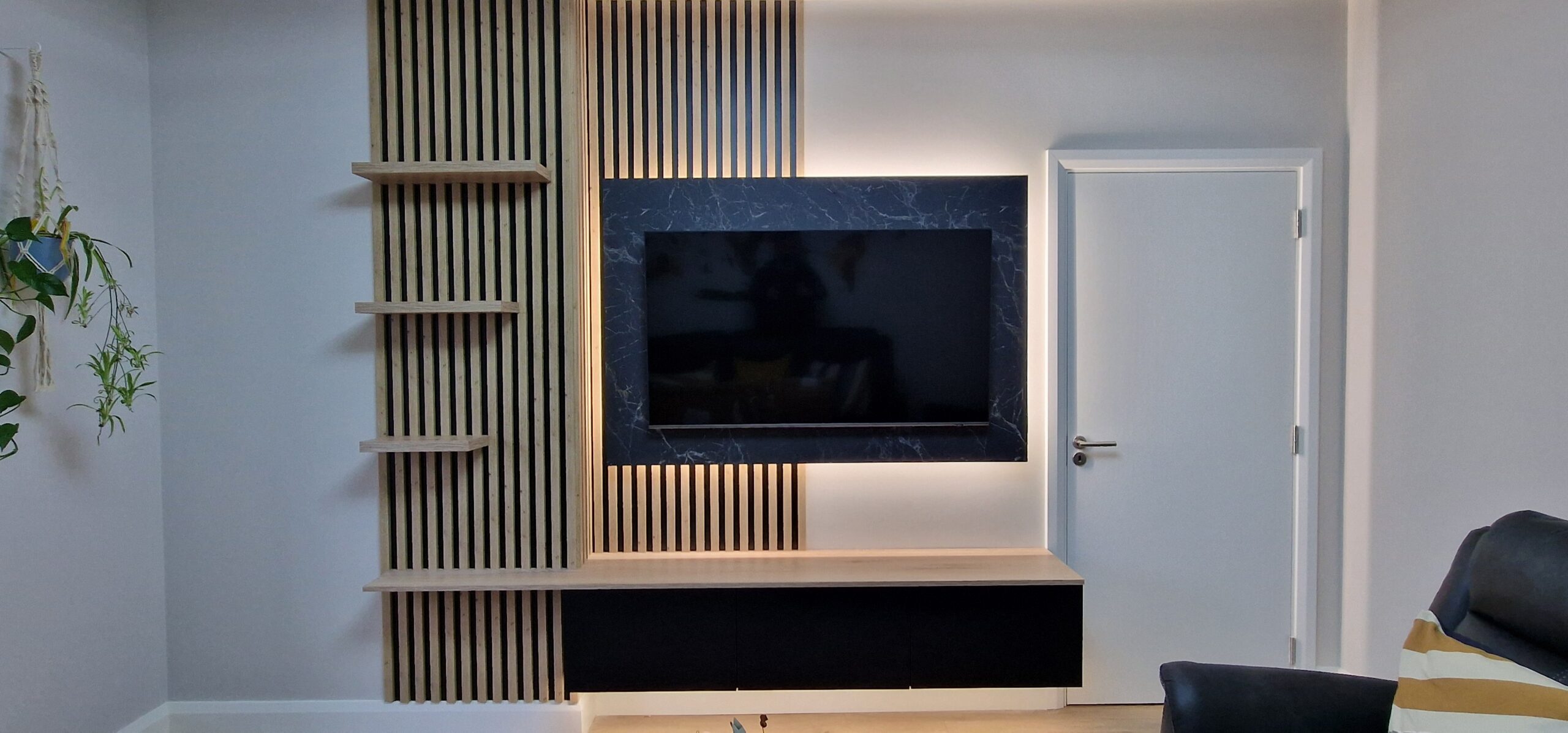 Bespoke Feature Wall – Modern Slatted Design Black – FFurniture.ie